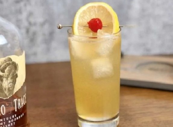 Tsipouro Collins: Un Cóctel Sofisticado y Refrescante